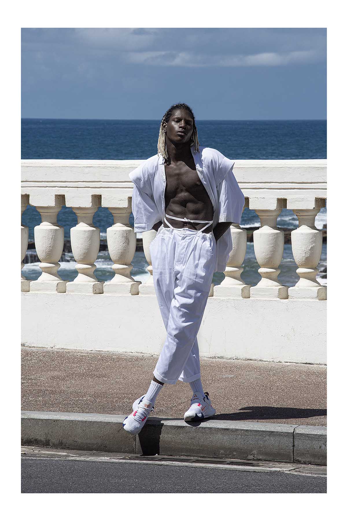 Santti by Vinicius Moreira with Meninos Rei | Brazilian Male Model