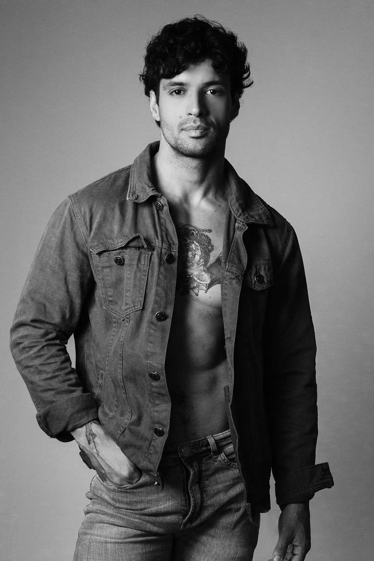 Jonathan Rosa by Mikaela Sales | Brazilian Male Model